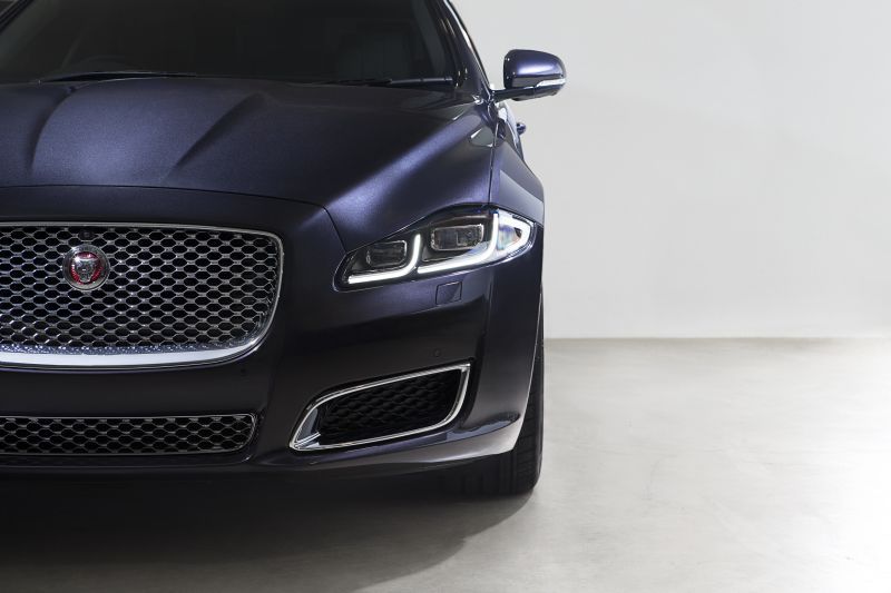 Jaguar XJ technical specifications and fuel economy